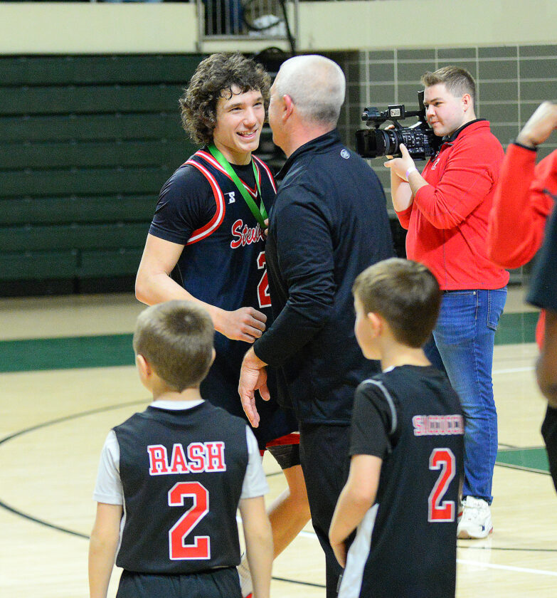 Big Red rolls to district title and advances | News, Sports, Jobs - The ...